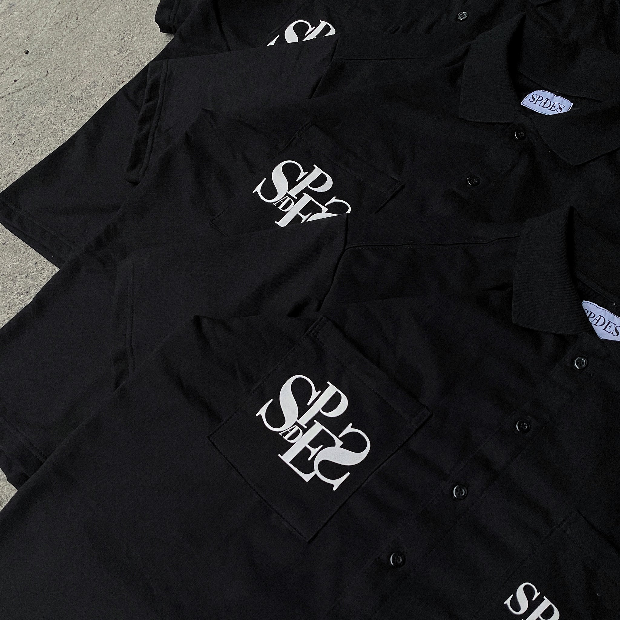 Spades Monochrome Majesty Full Button Polo Crop Black – SPADES